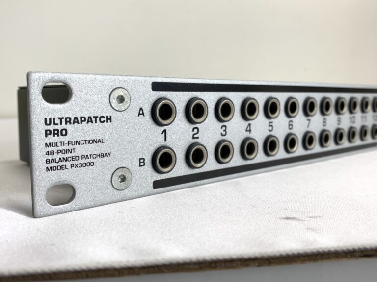 BEHRINGER ベリンガー ULTRAPATCH PRO PX3000 バランス型48ポイントパッチベイ | 出張買取 東京コレクターズ